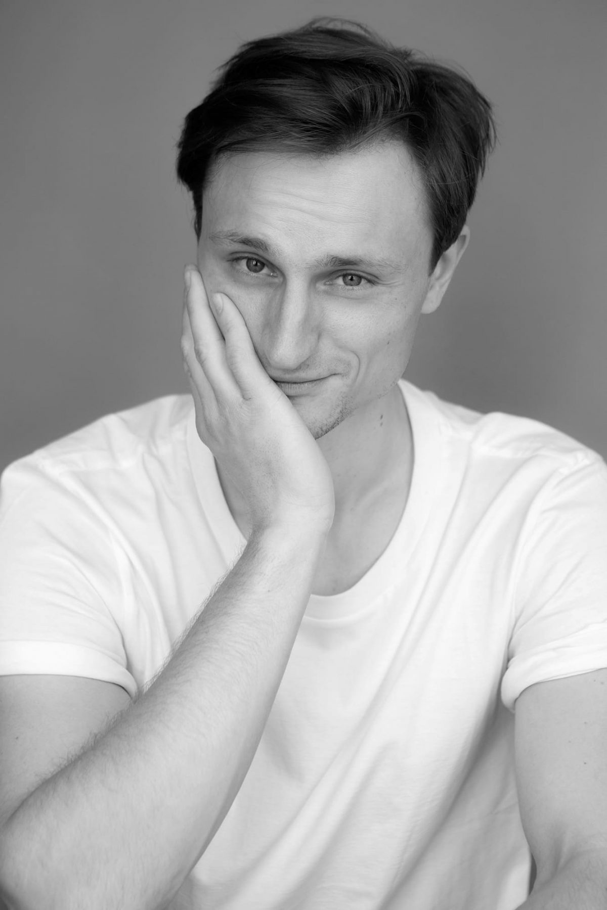 Oleg Tikhomirov - Schauspieler - FRAME - ARTIST MANAGEMENT